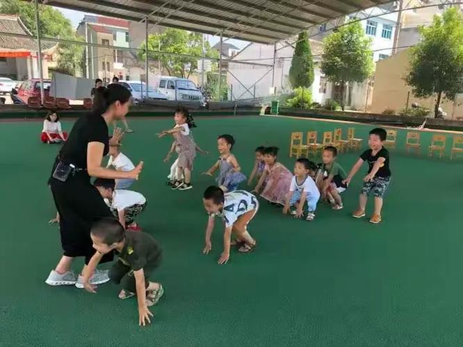 幼儿园指令性游戏截图