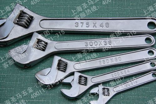 12寸活动扳手是300mm的吗图标