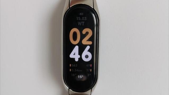小米手环6表盘总是自己更换截图
