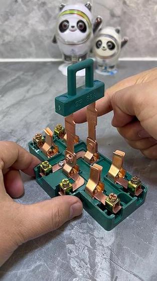 双向闸刀开关接线视频截图
