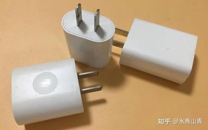 用非原装的充电器充电图标