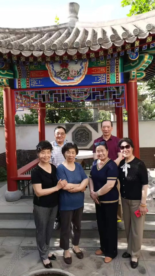 手机qq游戏怎么邀请好友一起玩图标