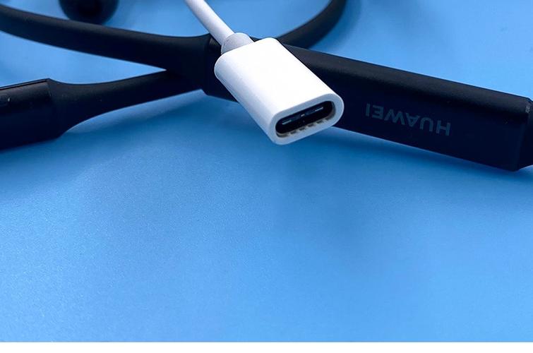 荣耀蓝牙耳机充电用什么充电器呢截图