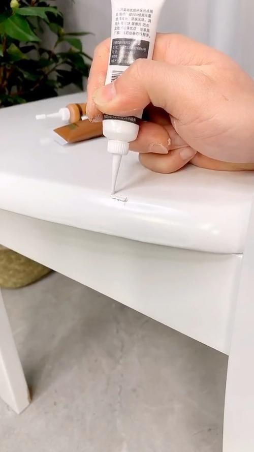 桌子被磕了怎么补救截图
