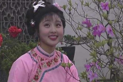 《婴宁》原文及翻译图标