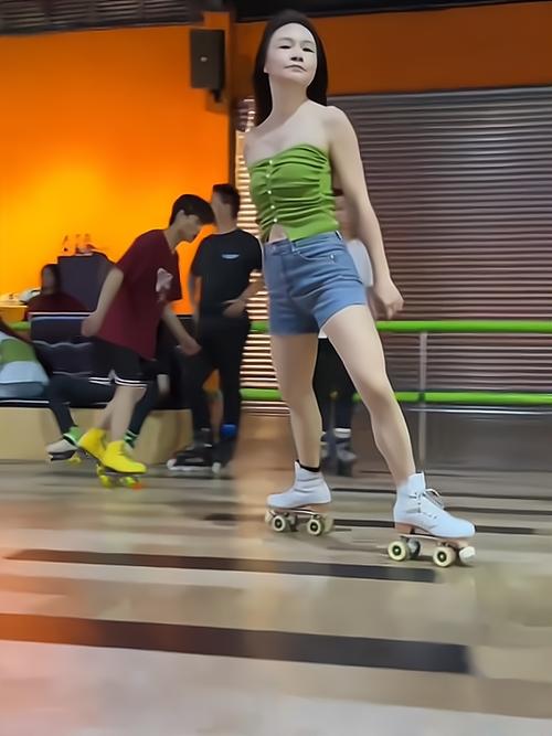 会轮滑的女生吸引人吗截图