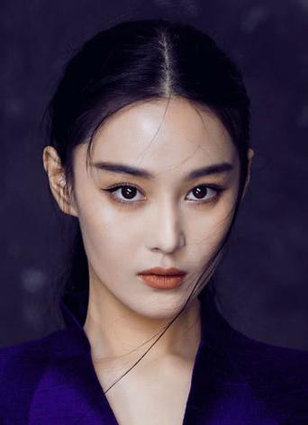 演员张馨予图标