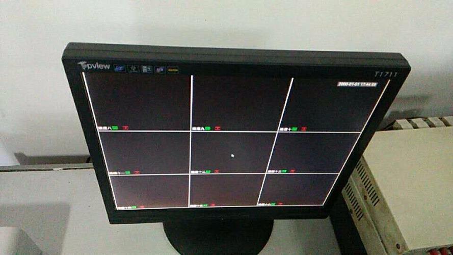 监控显示器亮几秒就黑屏截图