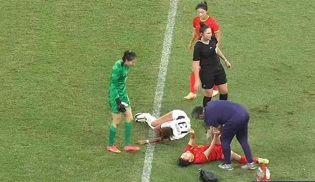 中国女足门线救险截图
