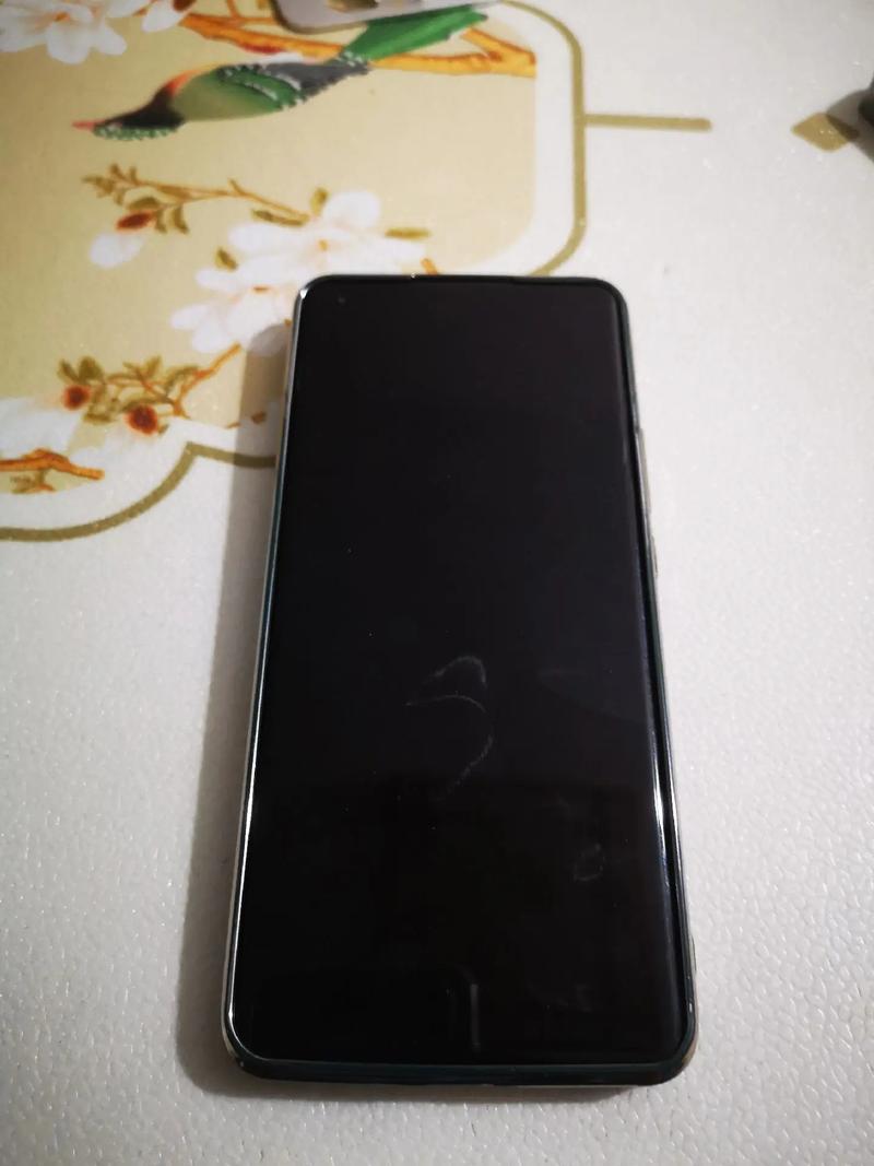 手机黑不了屏 一直亮截图