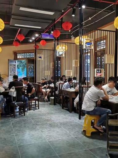 离我最近的餐饮店图标