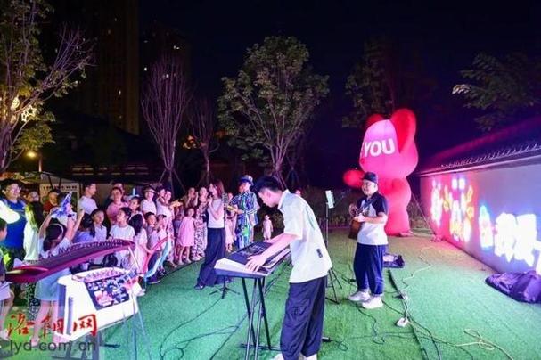 晚上听歌的人都是什么样的人图标
