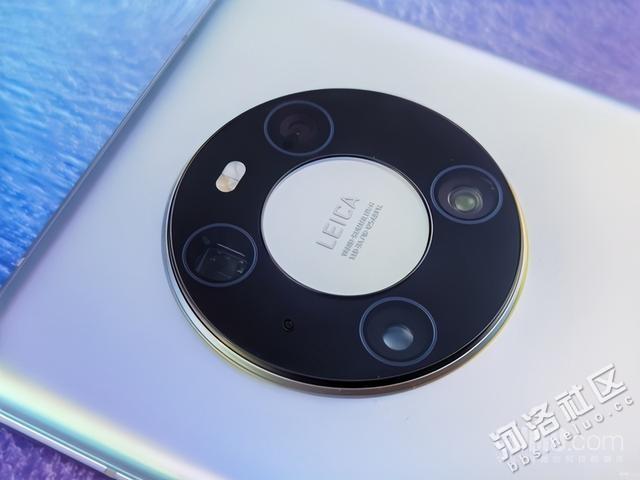 四个浴霸摄像头的手机截图
