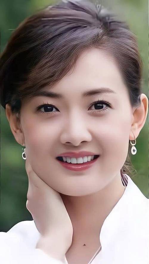 牛莉最惊艳的三张图片游戏截图
