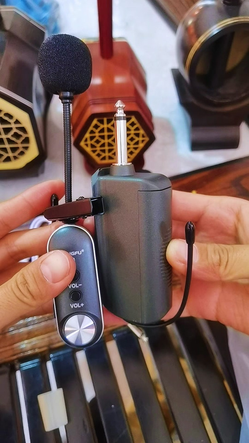 手机只有开扩音才能听见怎么回事