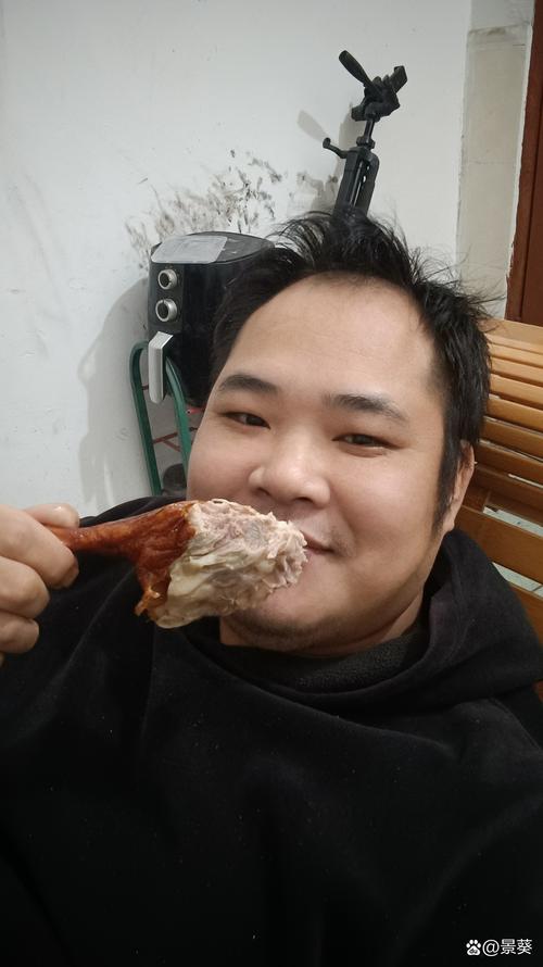 刘肥肥穿美队土鸡蛋视频图标