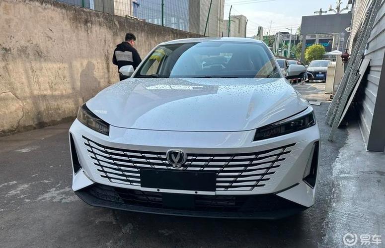长安逸动三代优缺点图标