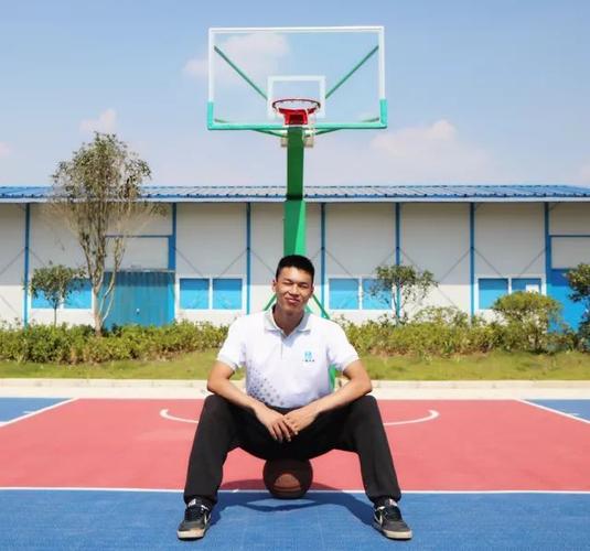 中建三局二公司员工截图