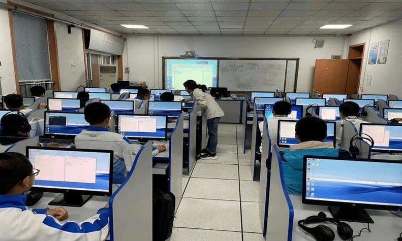 免费编程课截图