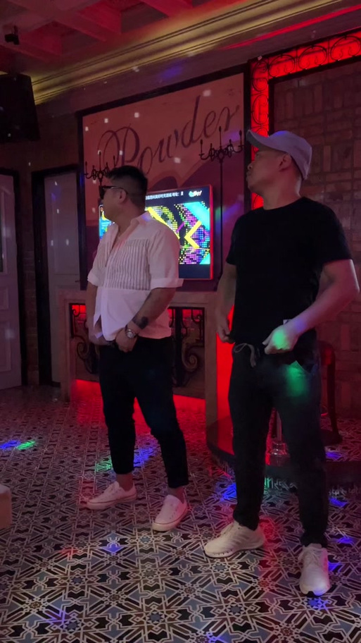电摇DJ版消愁图标