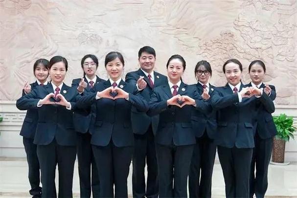 女子监狱检察官下载图标