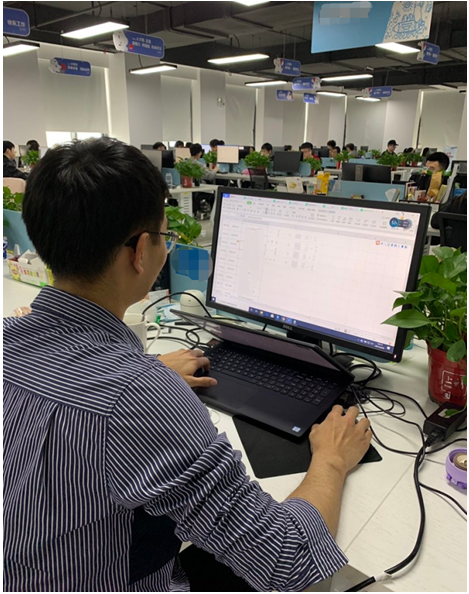 平台审核员图标