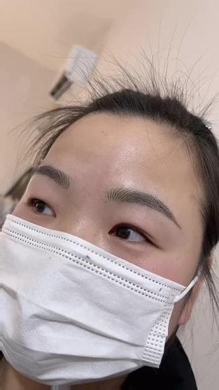 野生眉和丝雾眉哪个好图标