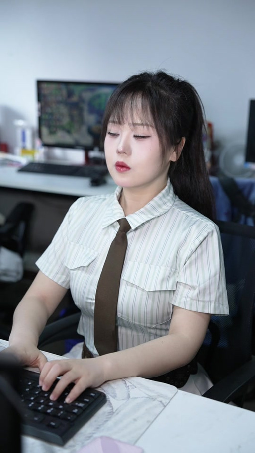 女的说挖矿是什么意思图标