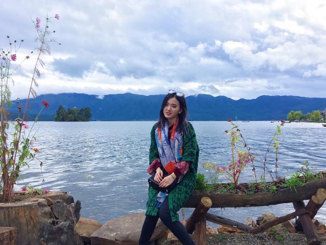 带着小姐去旅行图标
