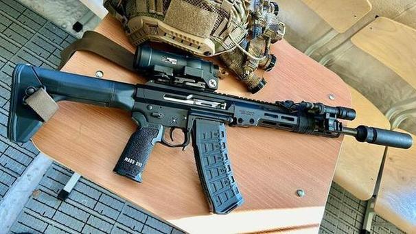 ar15民用版跟军用版的有什么区别