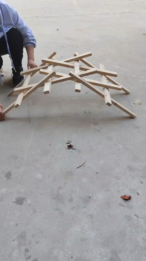 如何用木棍搭桥图标
