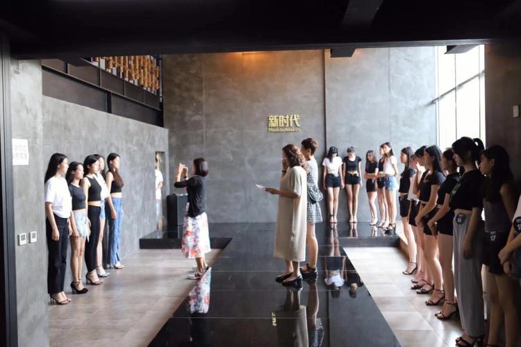 模特公司一般人干不了图标