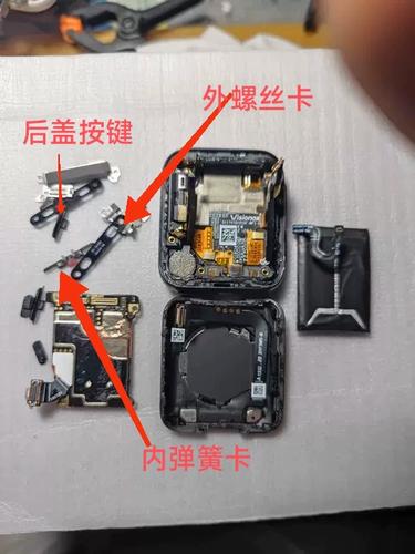手机电池卡扣排线都一样吗
