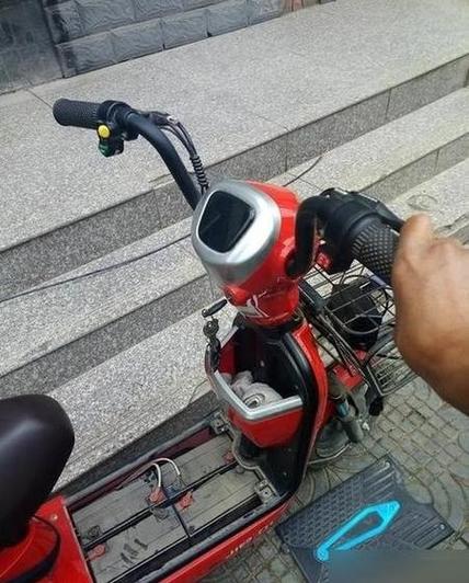 电动车走着不走了是怎么回事图标
