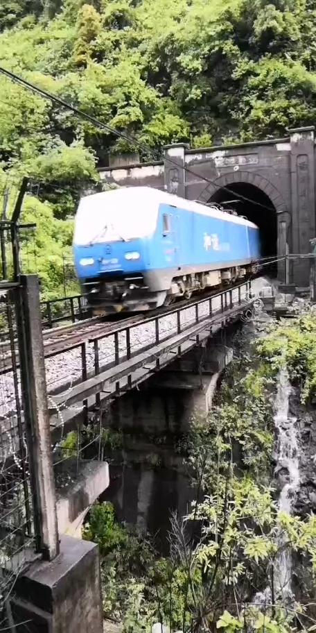 火车铁路视频截图