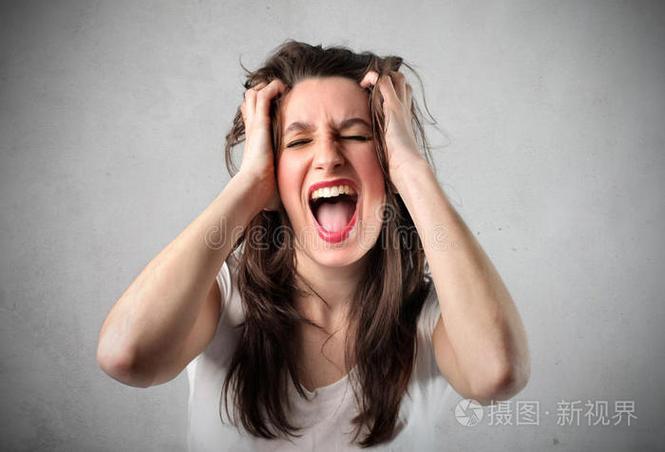 半夜睡觉耳边听到女人尖叫截图