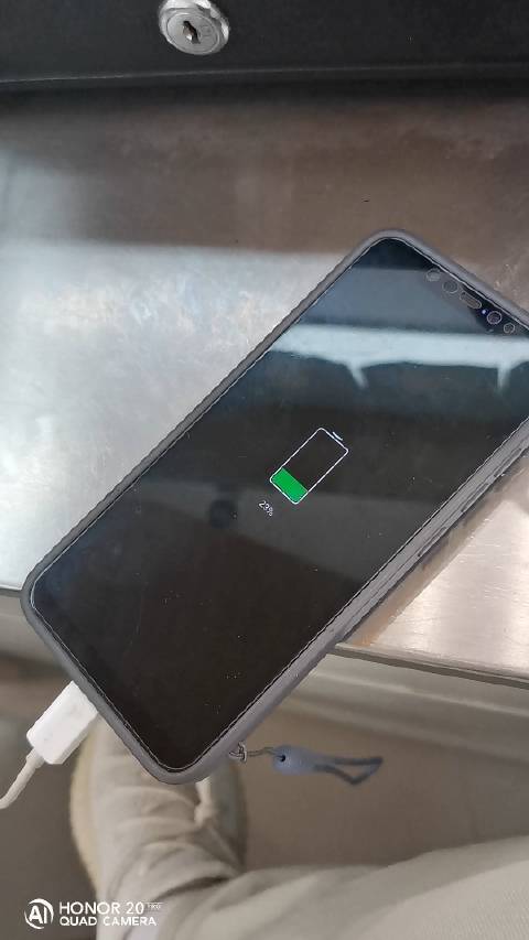 小米8电源键失灵无限重启
