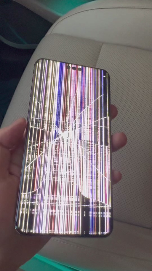 手机屏幕闪屏,触摸正常图标