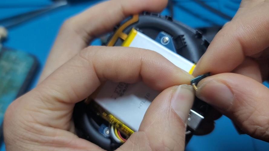 耳机外壳怎么打开维修图标