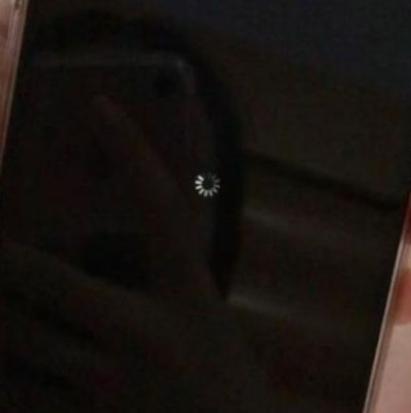 苹果X突然黑屏开不了为什么图标