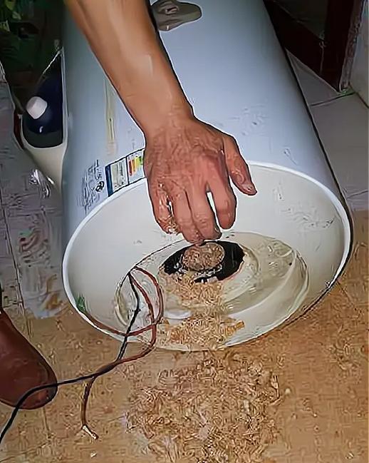 万家乐热水器清洗视频