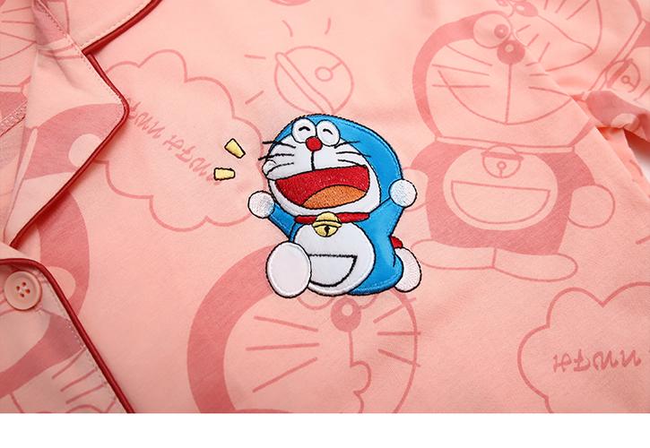 哆啦a梦睡衣女