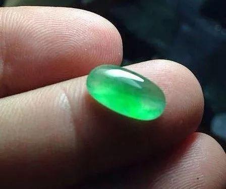人工合成翡翠图标