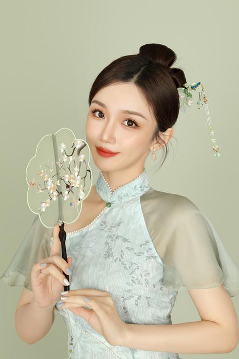 解说小鹿的微博