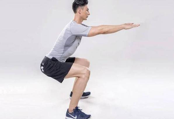 蹬腿和深蹲的区别图标