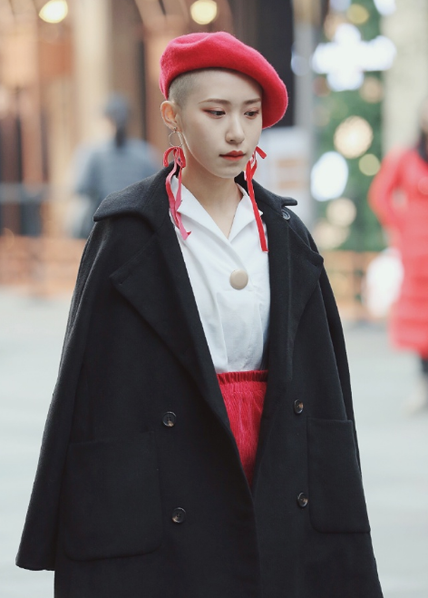 小姐姐竟是光头图标