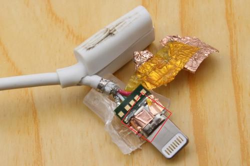 数据线掉水里还能充电截图