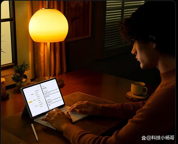 平板看电视只有半屏,怎样才能调成全屏图标
