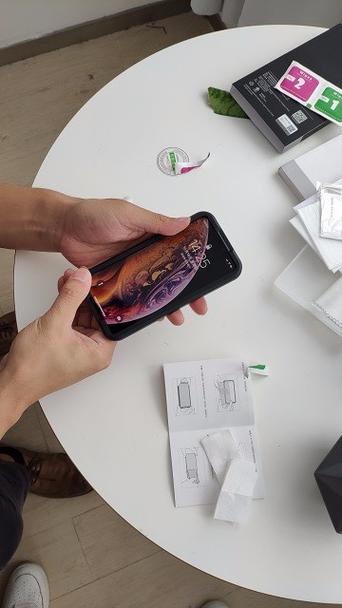 xs有必要贴钢化膜吗图标