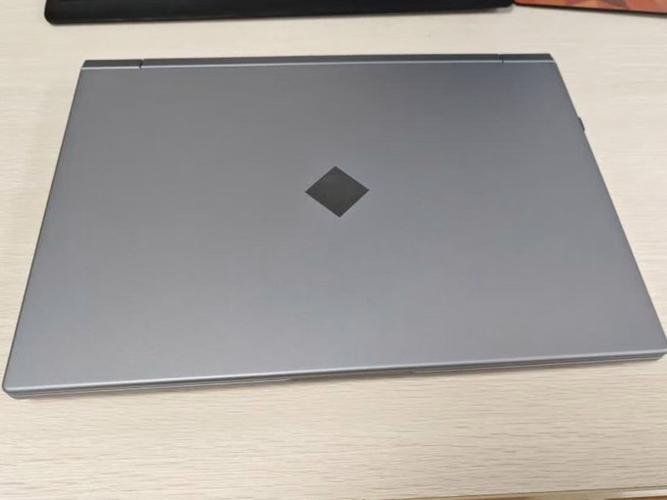 hp光影精灵和暗影精灵区别